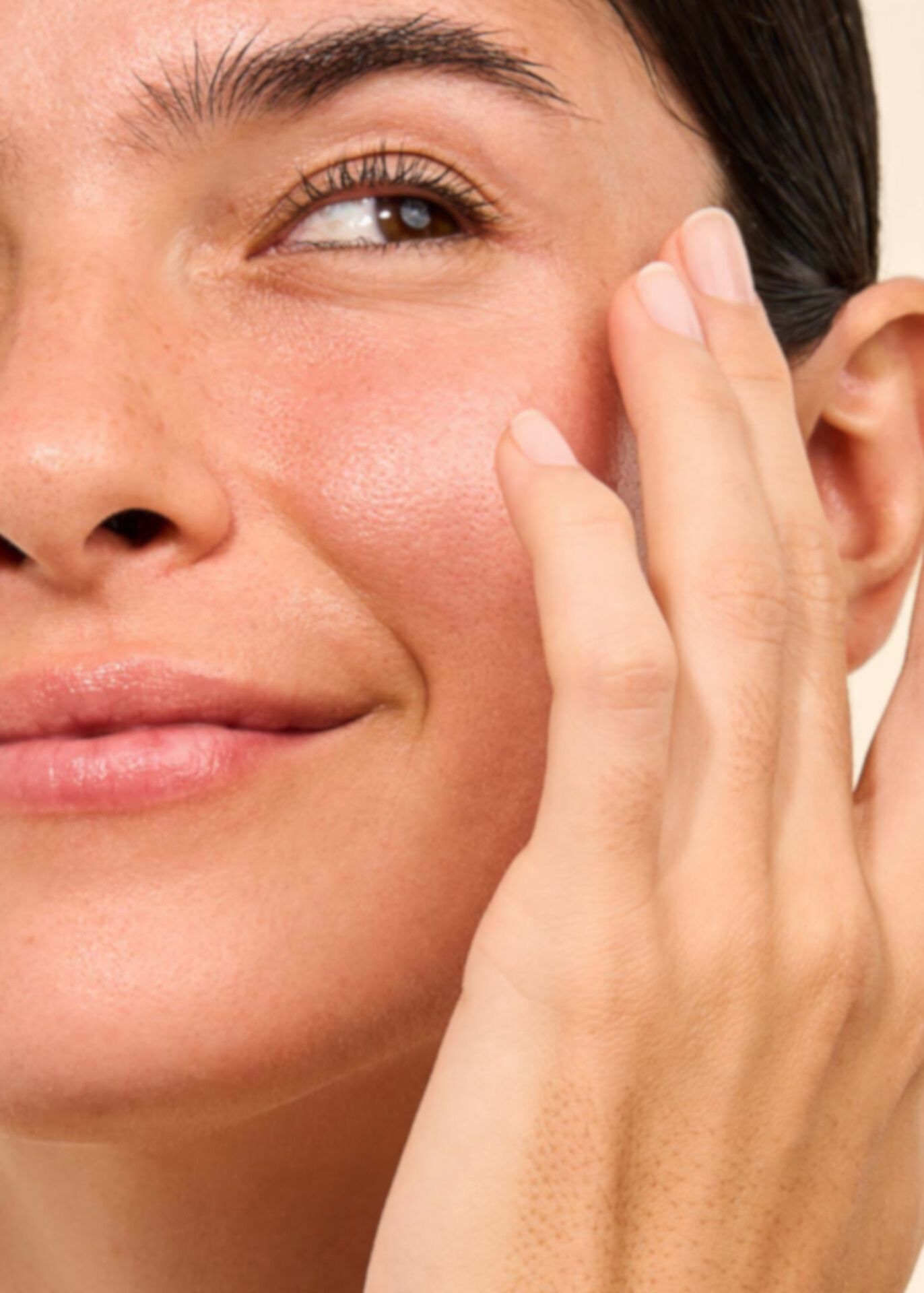 Sérum Facial Hidratante Glow Rosa Care 30ml | TFC Market - Track&Field